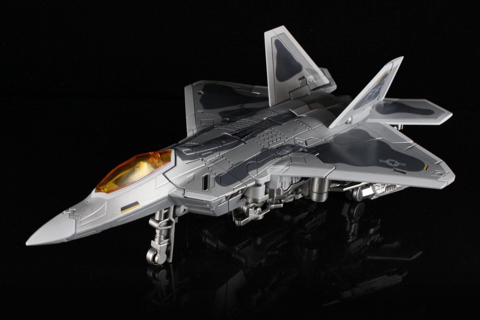 Mô Hình LS-04 Star Adjutant Starscream Transformers Black Mamba người ...
